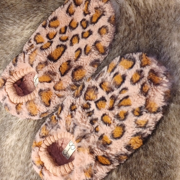 Jessica Simpson | Shoes | Jessica Simpson Slippers | Poshmark